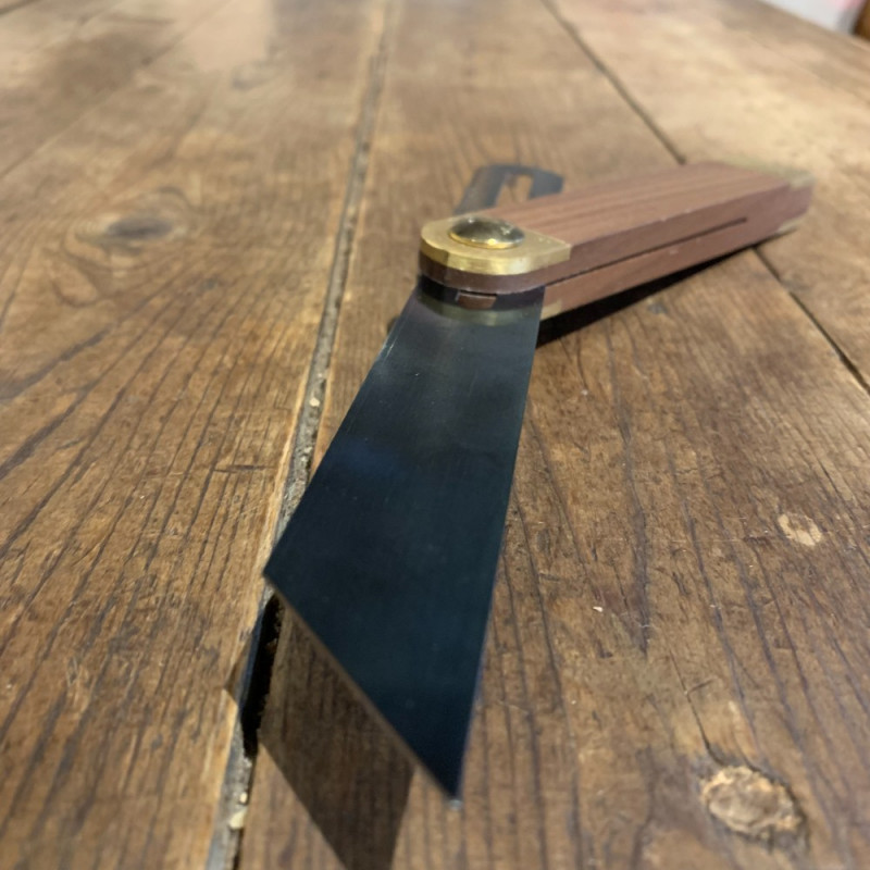 False English square