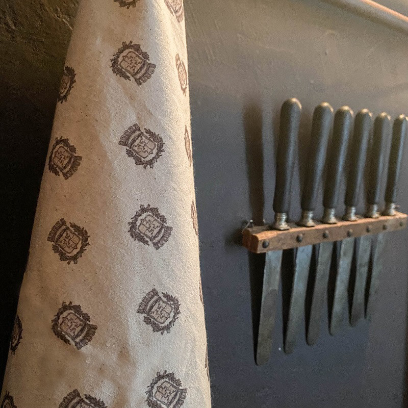 Blazon tea towel Maison Empereur