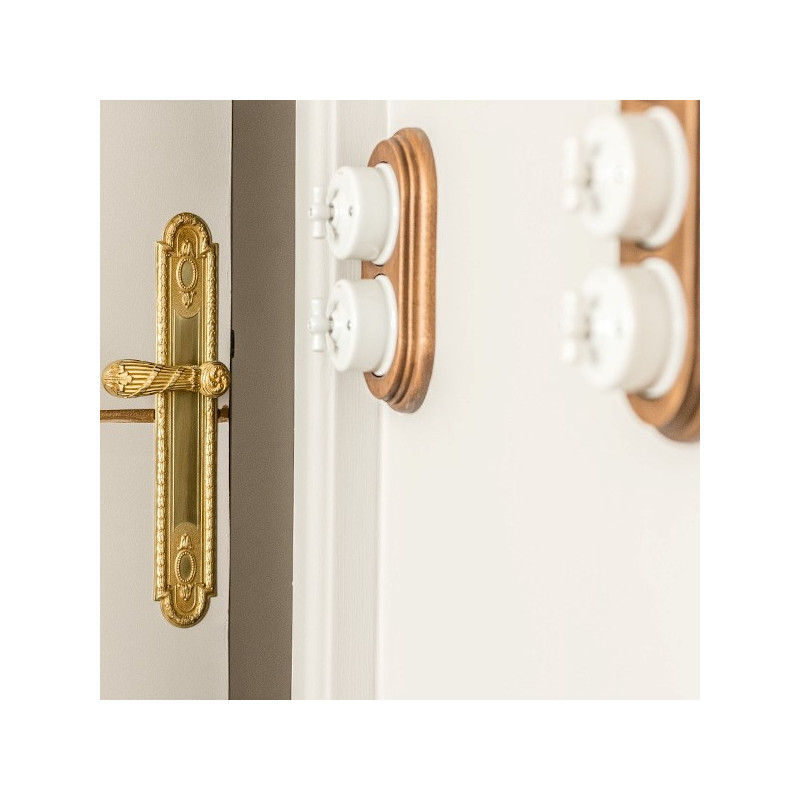 Porcelain surface-mounted toggle switch