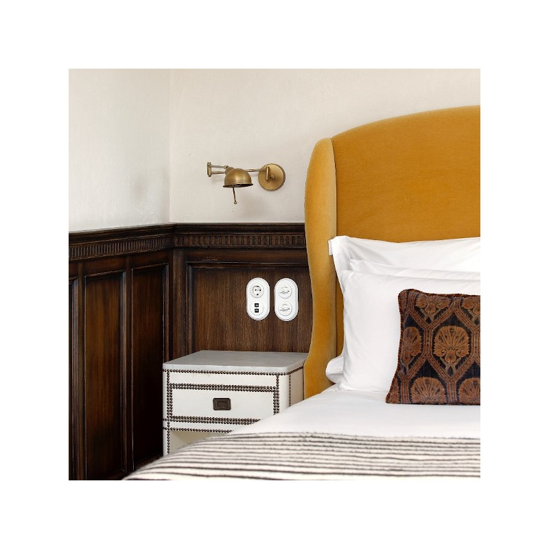 Single porcelain flush mount switch