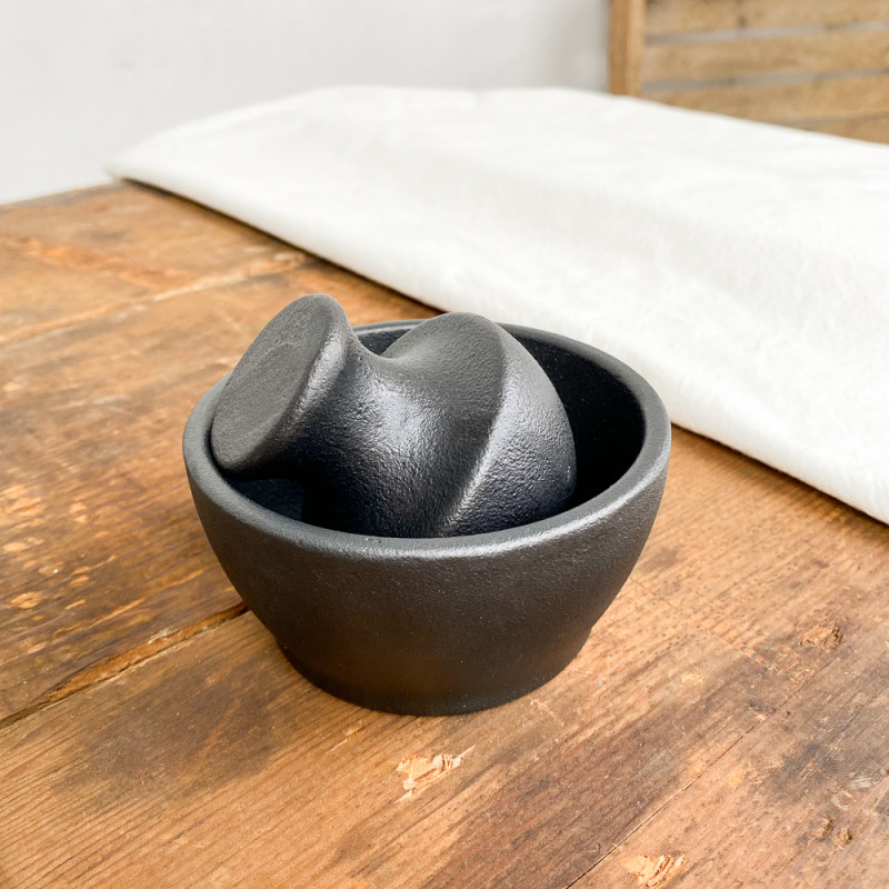 Cast iron spice mortar