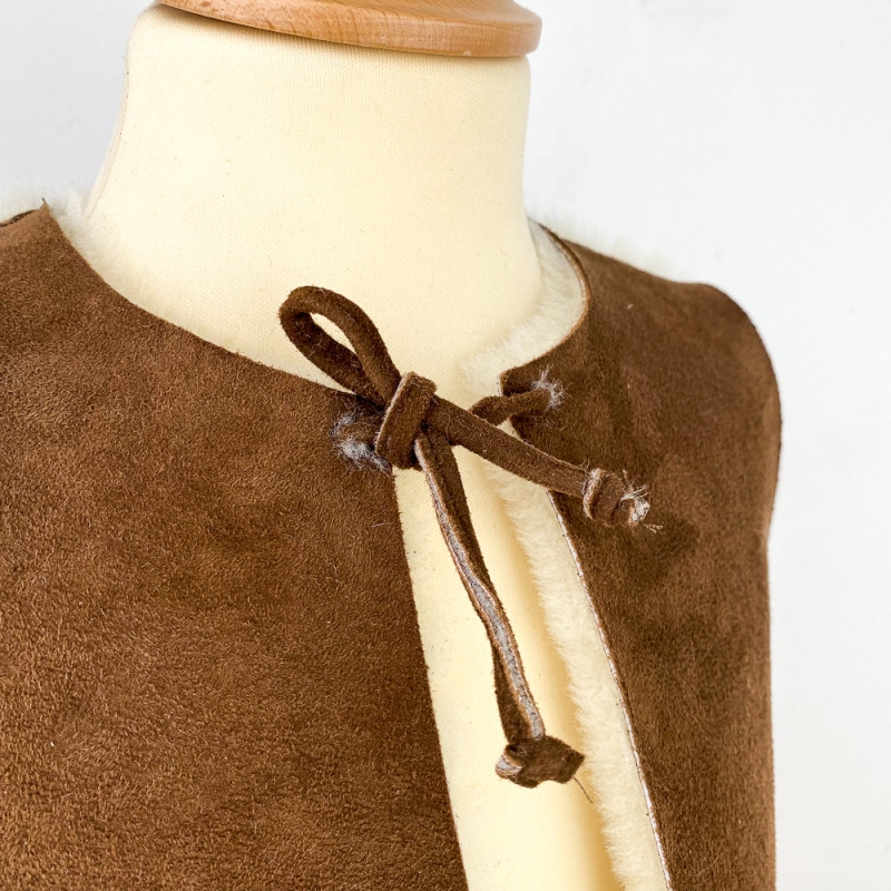 Shepherd's vest in lambskin