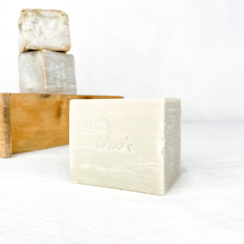 Solid lemon dish soap