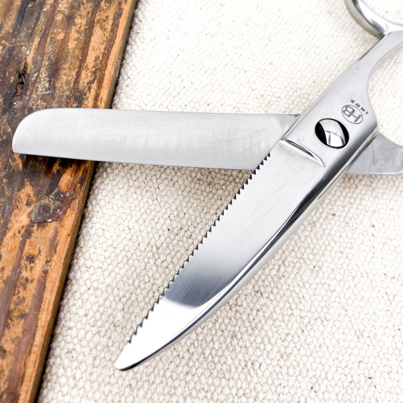 Removable fish scissors