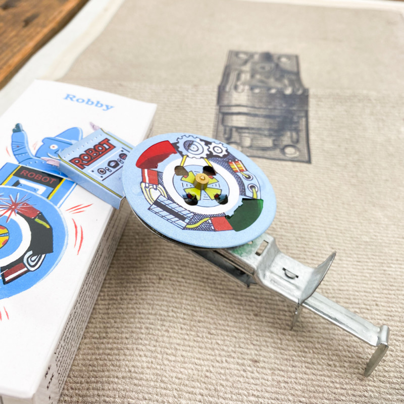 Sparkling robot wheel