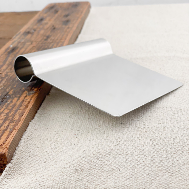 12cm stainless steel straight pastry cutter