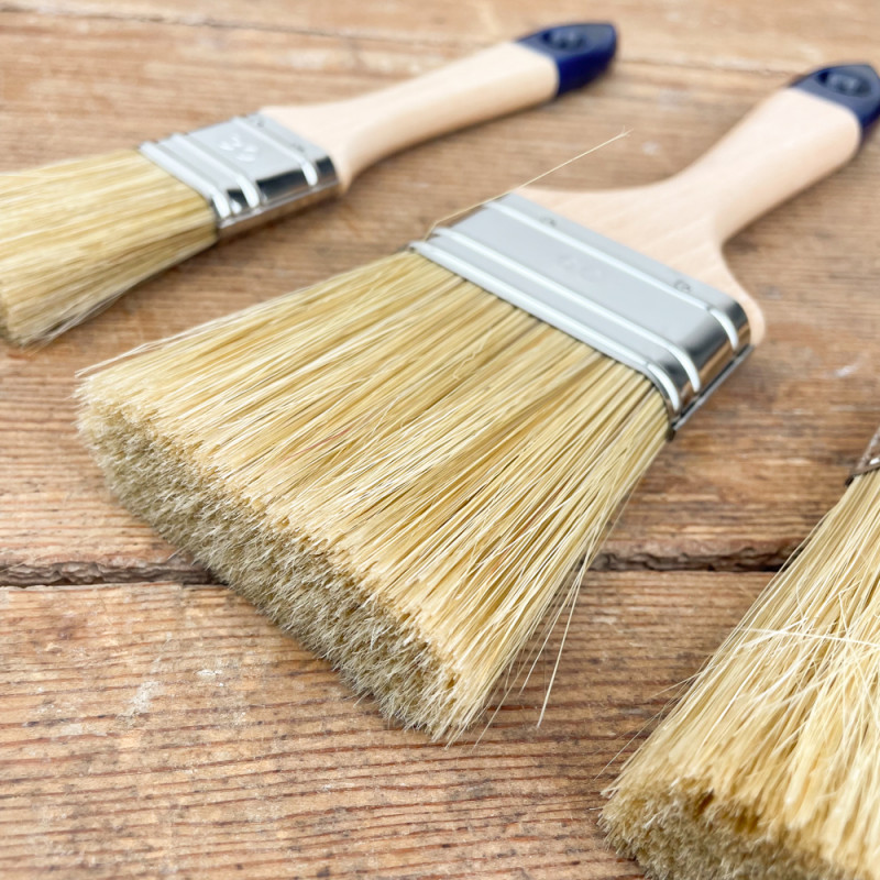 Acrylic cod tail brush