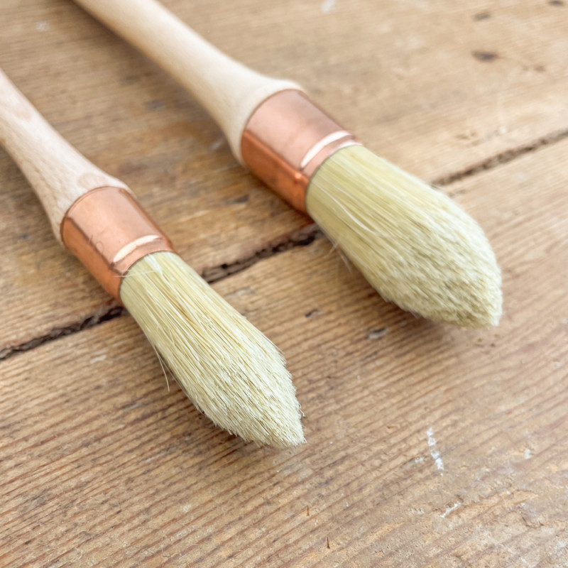 Rake brush for lacquers and glycerol paints