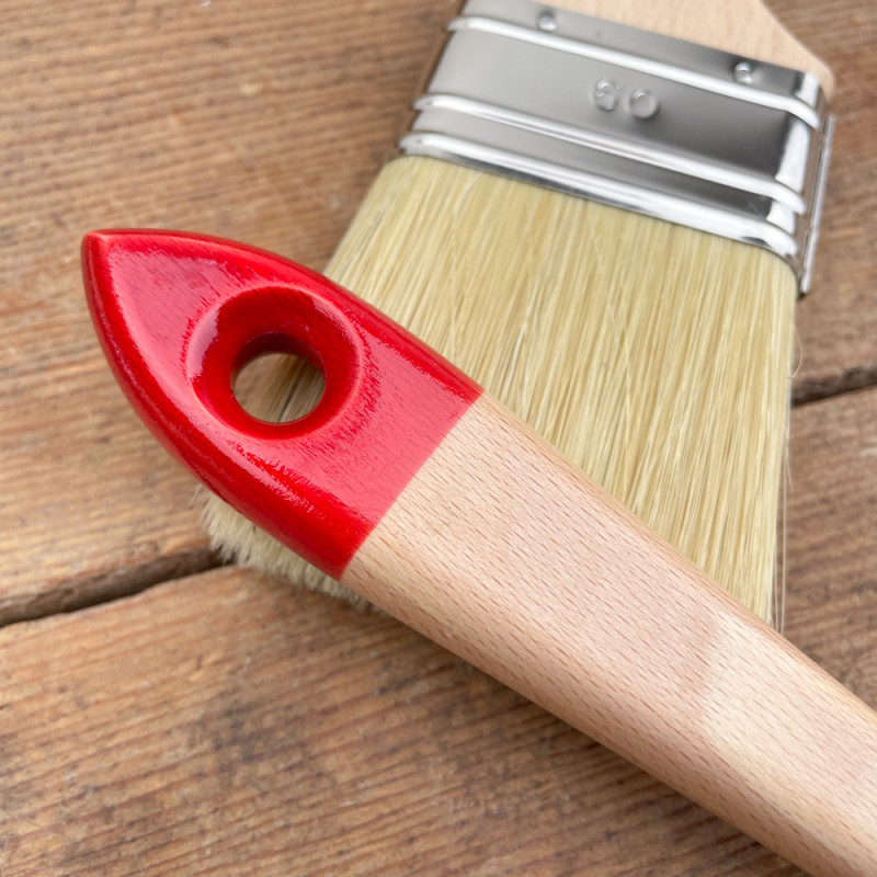 Cod tail brush for lacquers and glycerol paints