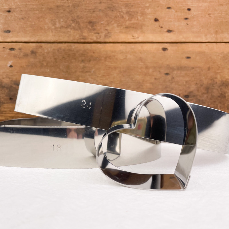 DeBuyer heart-shaped pastry ring