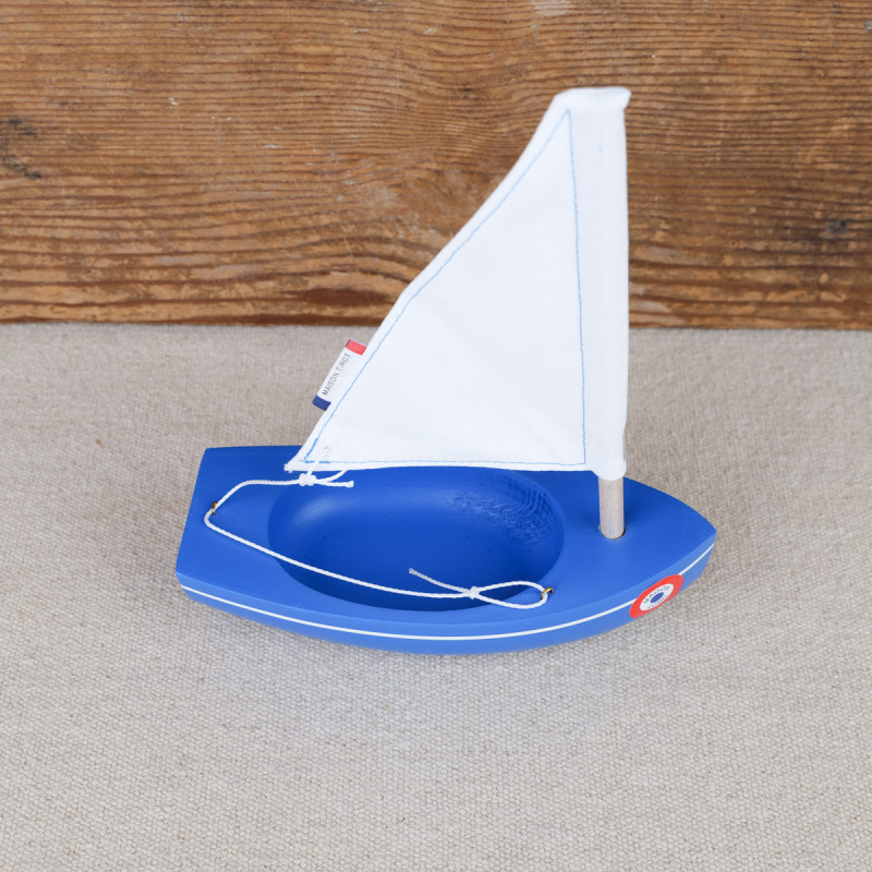 Wooden tuna boat small model
