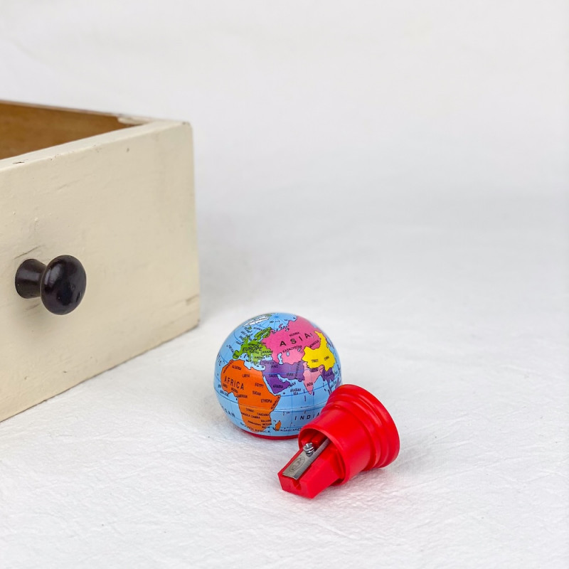 Globe pencil sharpener