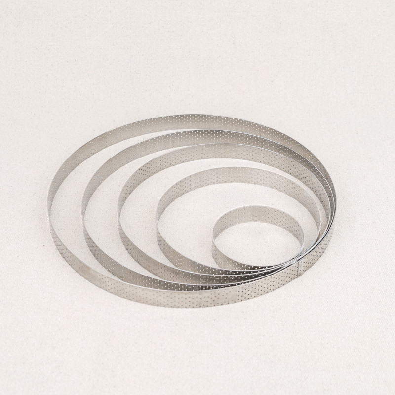 Perforated stainless steel pie ring De Buyer