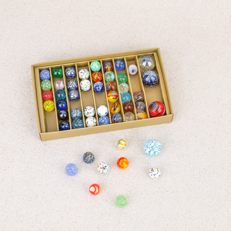 Coffret de 52 billes rares