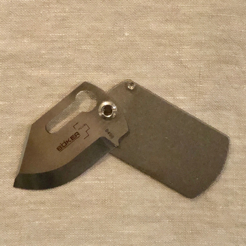 Couteau Dog Tag Knife